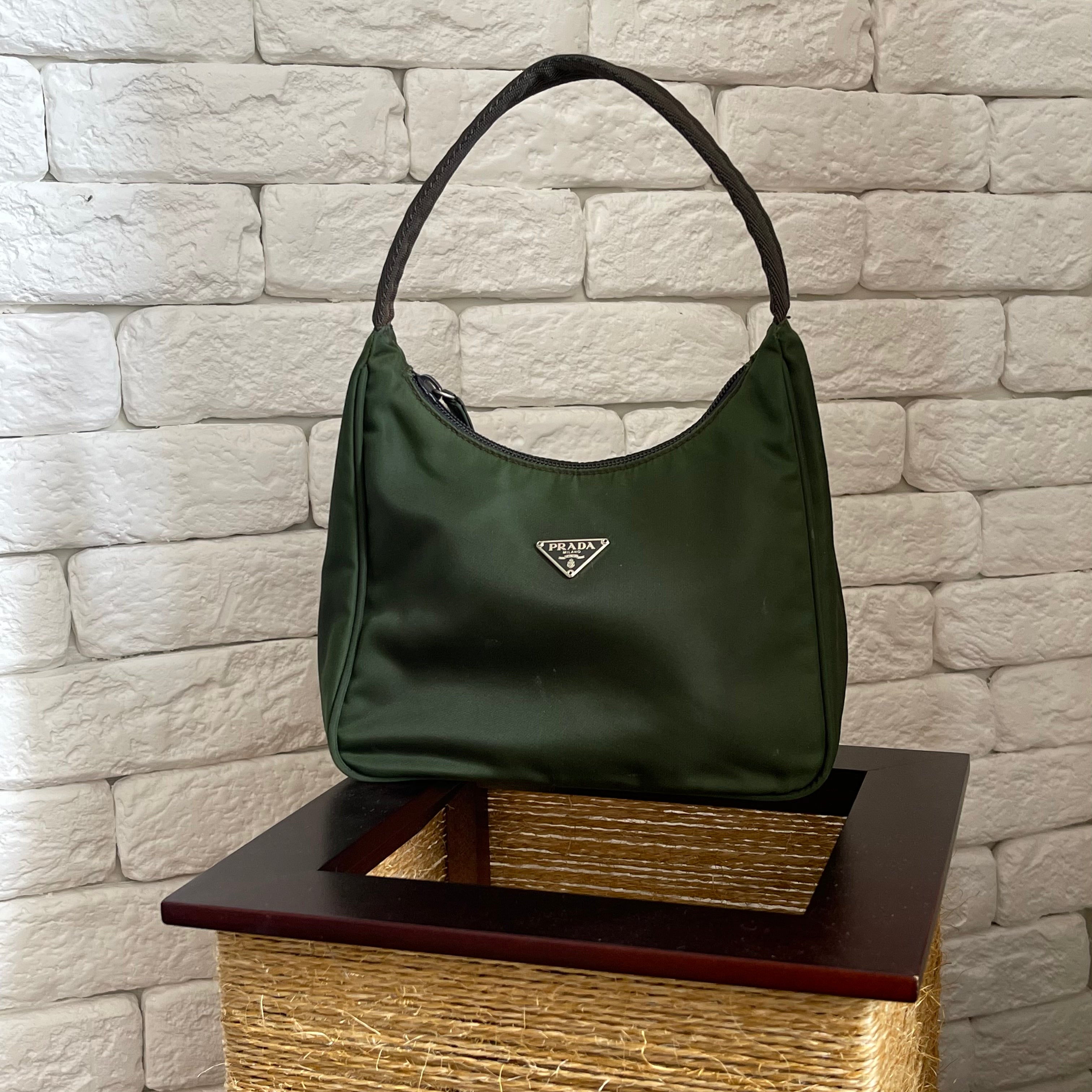 Prada Nylon 2000 – seffvintage